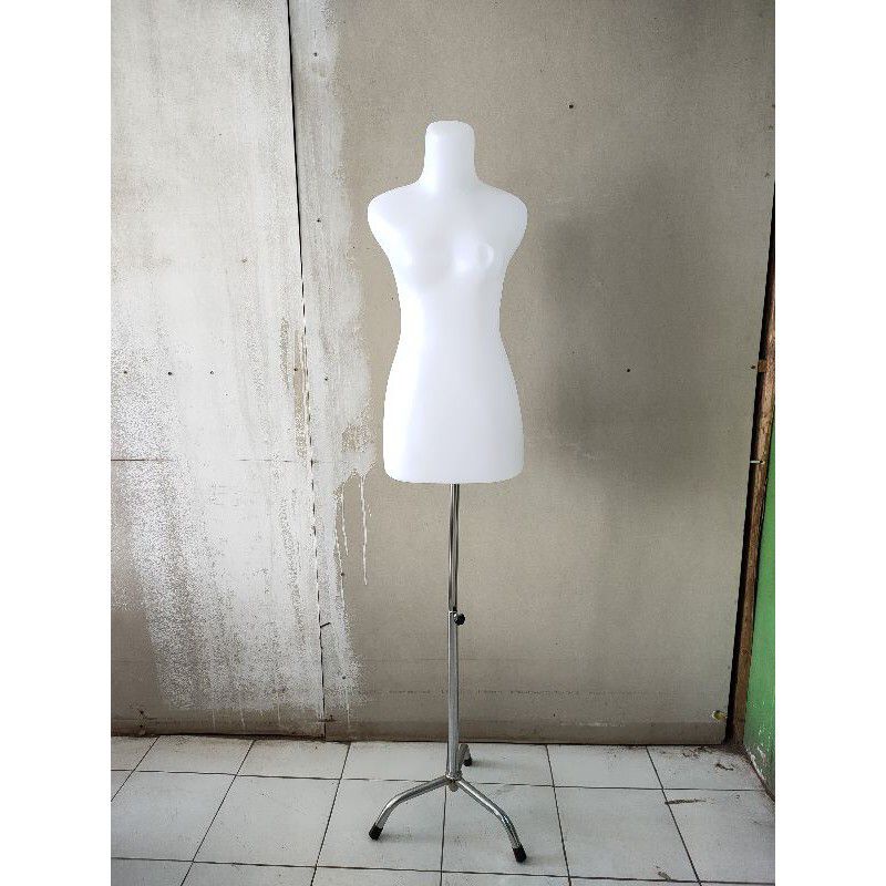 Jual Patung Manekin Cewek Setengah Badan + Sok Manekin Plastik Wanita ...