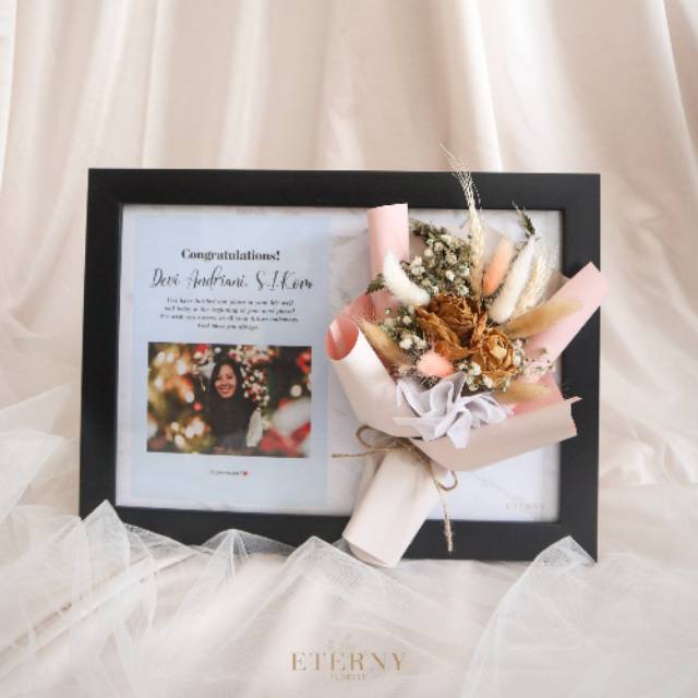 Jual Dried flower frame / bingkai bunga kering | Shopee Indonesia