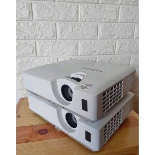Jual proyektor bekas Hitachi CP EX250 HDMI | Shopee Indonesia