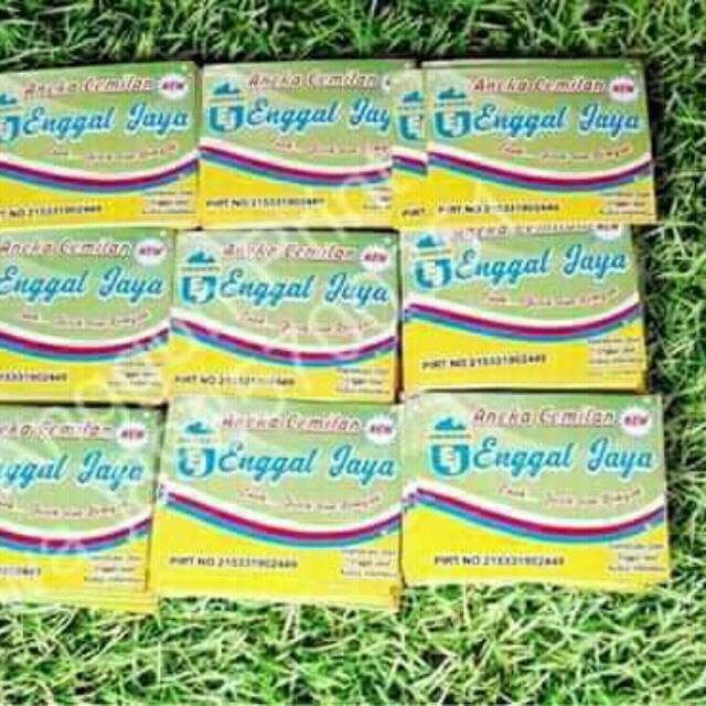 Jual Stiker snack label makanan stiker merk custom | Shopee Indonesia