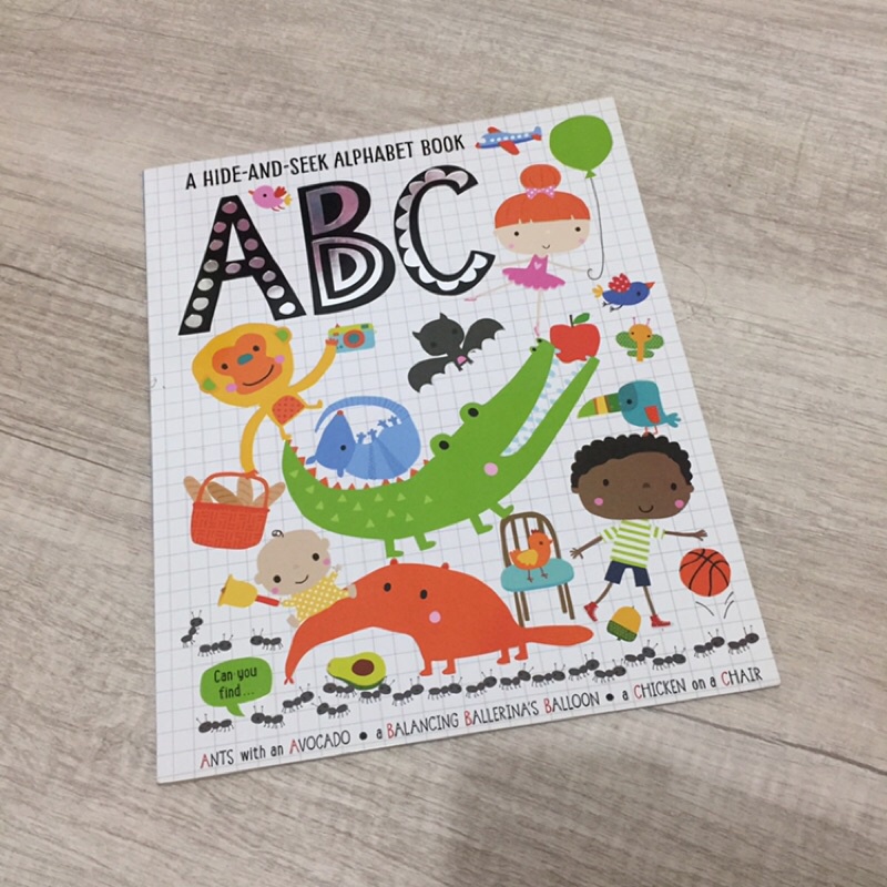 Jual ABC a hide and seek alphabet book | Shopee Indonesia