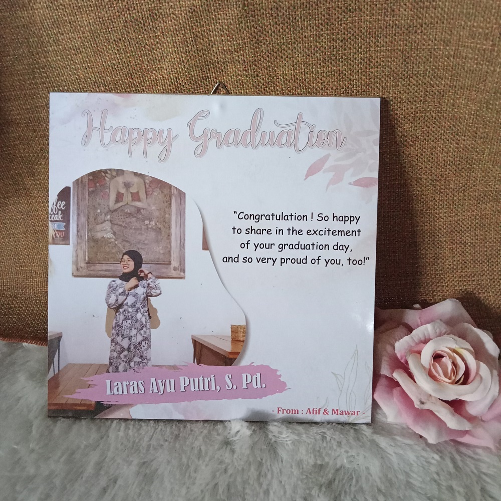 Jual Hiasan Kado Wisuda Happy Graduation Happy Wedding | Cetak papan ...