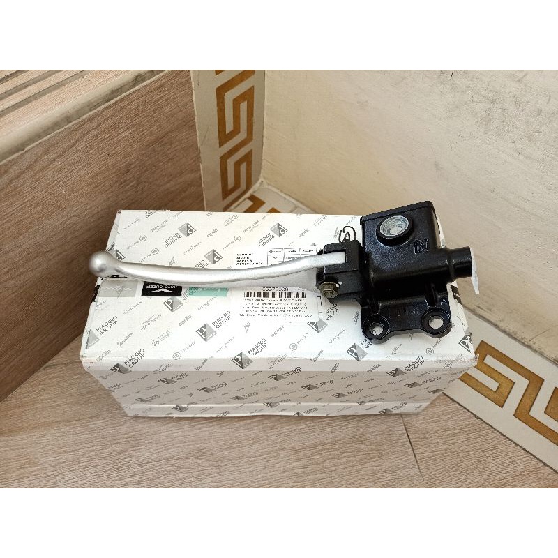 Jual master rem cakram piaggio vespa new px original newpx npx | Shopee ...