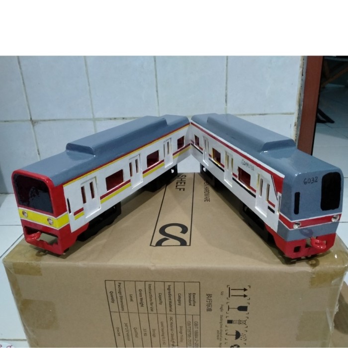 Jual miniatur mainan commuter Line kereta krl bahan triplek tebal ...