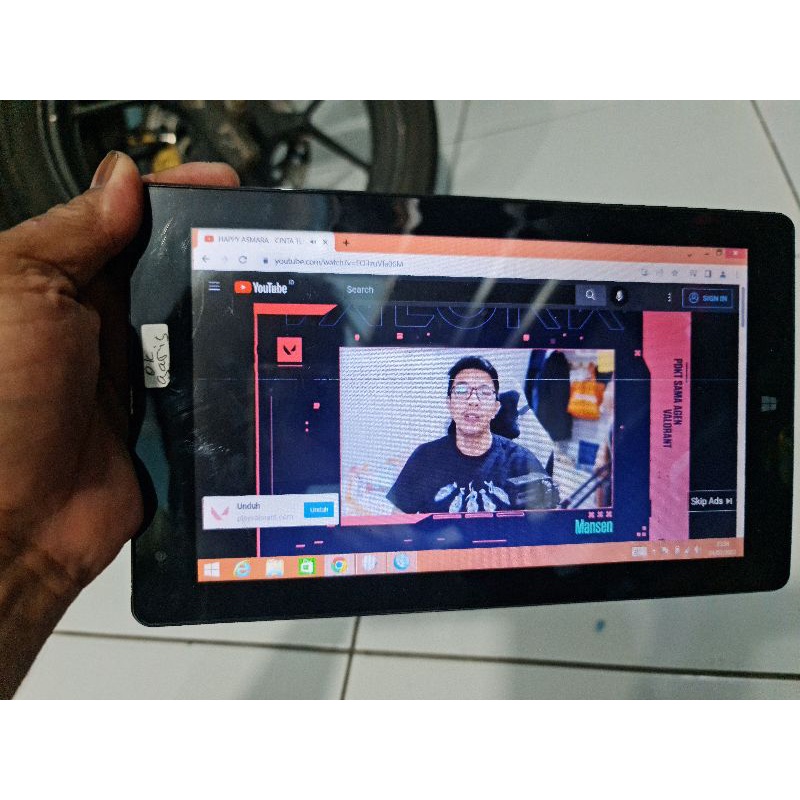 Jual tablet windows normal minus garis tipis | Shopee Indonesia