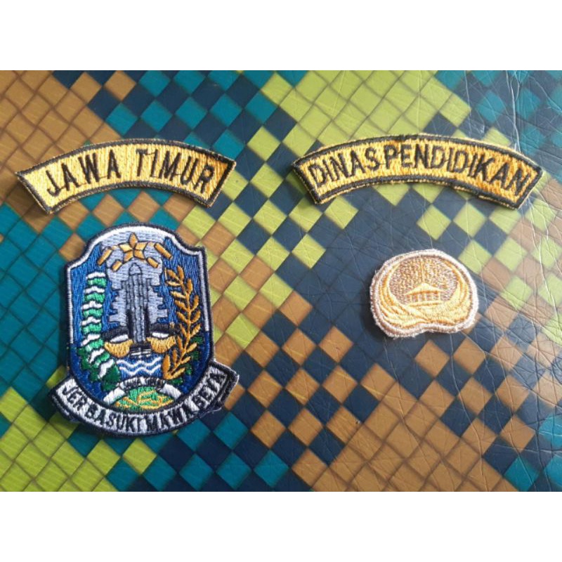 Jual 1 Set Atribut Logo PDH/Guru/PNS Jawa Timur | Shopee Indonesia