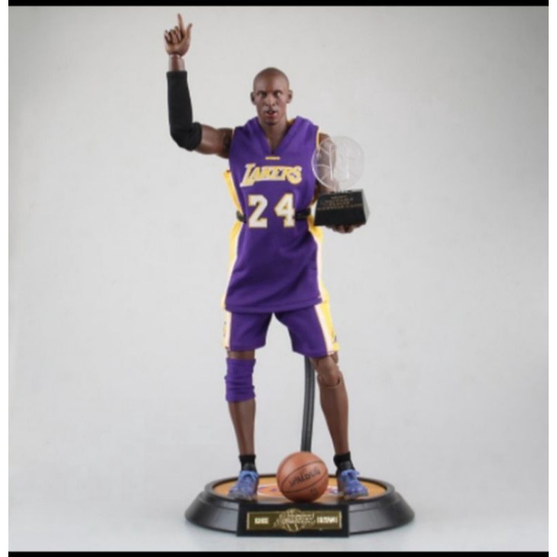 Jual NBA Lakers Basketball Player Star Kobe Bryant Real Masterpiece ...