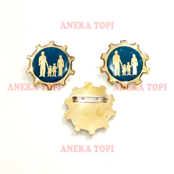 Jual Pin Pramuka Dewan Saka Kencana Murah - Pin Tanjab Atribut Pramuka ...