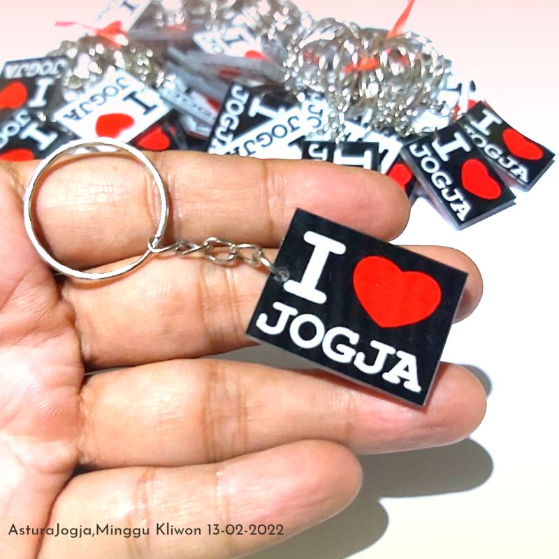 Jual Souvenir Gantungan Kunci Khas Jogja Bahan Akrilik Oleh Oleh ...