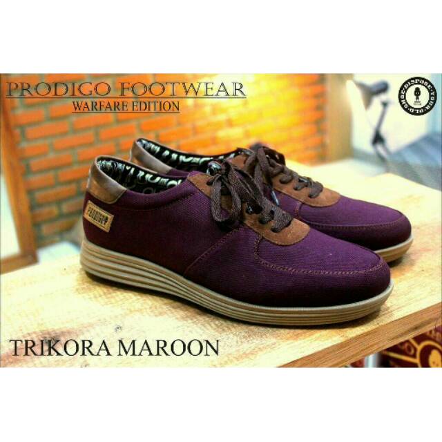 Jual SEPATU SNEAKERS CASUAL PRIA TRIKORA MAROON BLACK | PRODIGO ...