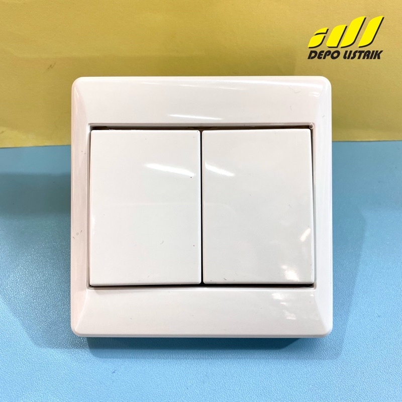 Jual Depo Listrik Boss Saklar Seri B2032L1/2A / 2 gang 1 way | Shopee ...