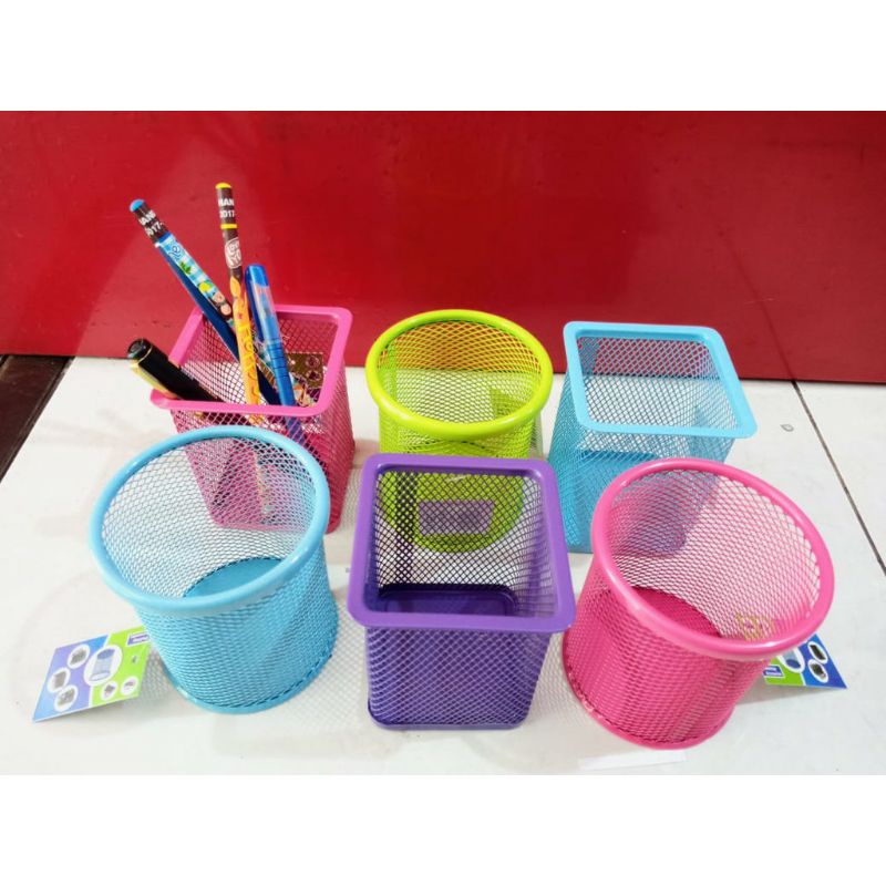 Jual Pensil cup besi - Tempat pensil meja besi | Shopee Indonesia