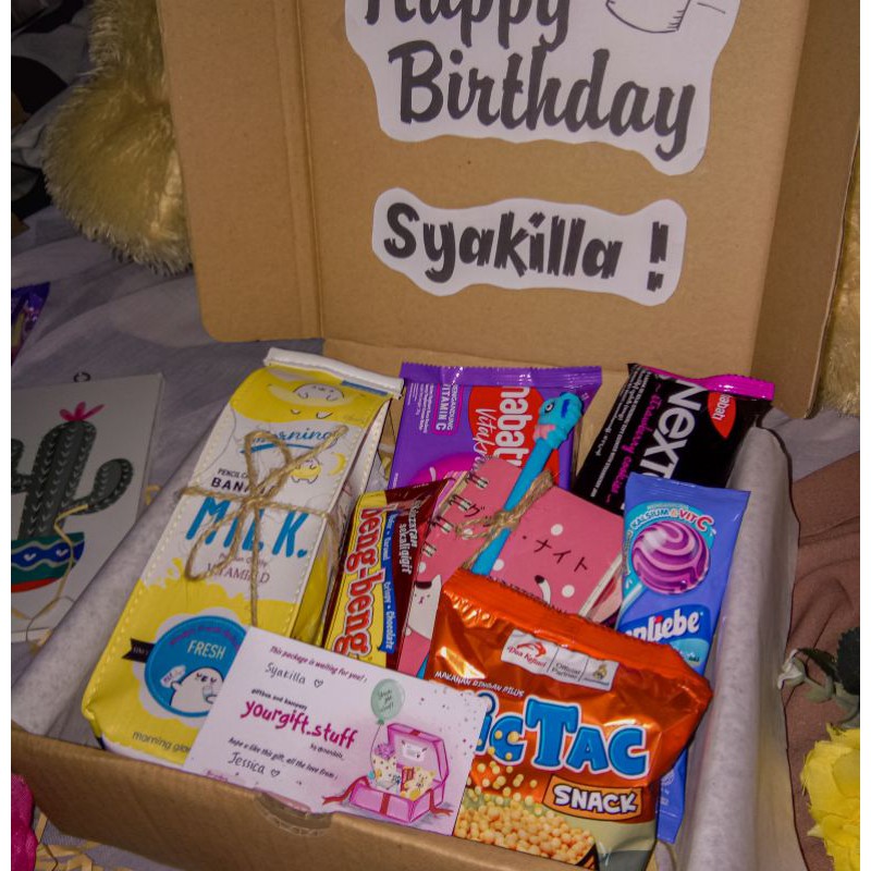 Jual GIFT BOX ALAT TULIS DAN SNACK (BISA REQUEST NAMA/UCAPAN) | Shopee ...