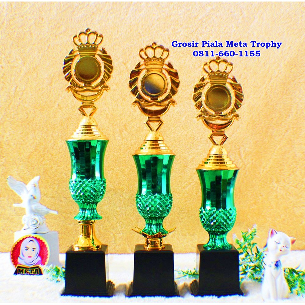 Jual Piala Set Juara 123 Trophy Kemerdekaan Special 17 Agustus Paskibra ...