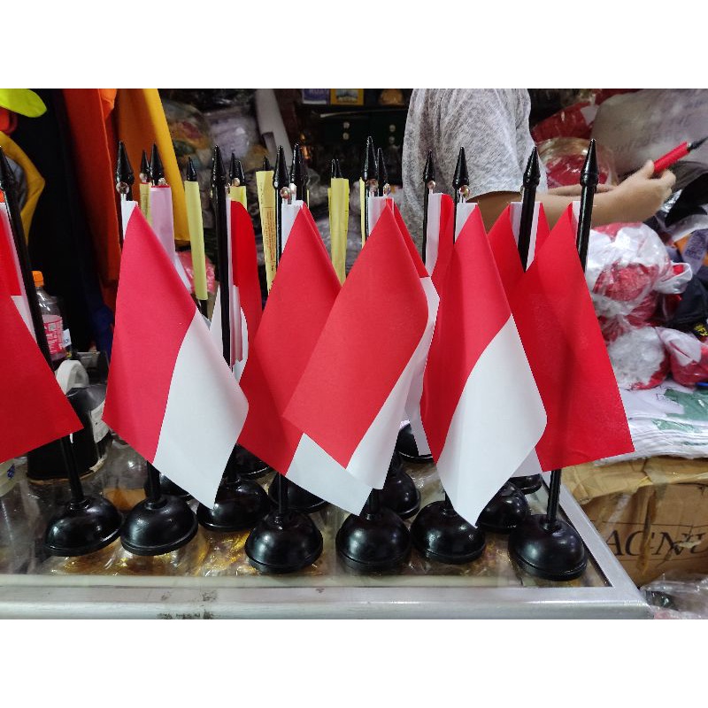 Jual Bendera meja seluruh negara lengkap + tiang kayu meja | Shopee ...
