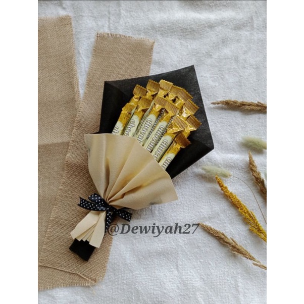 Jual (READY) BUCKET SNACK / BUCKET CHOCOLATOS / KADO WISUDA | Shopee ...