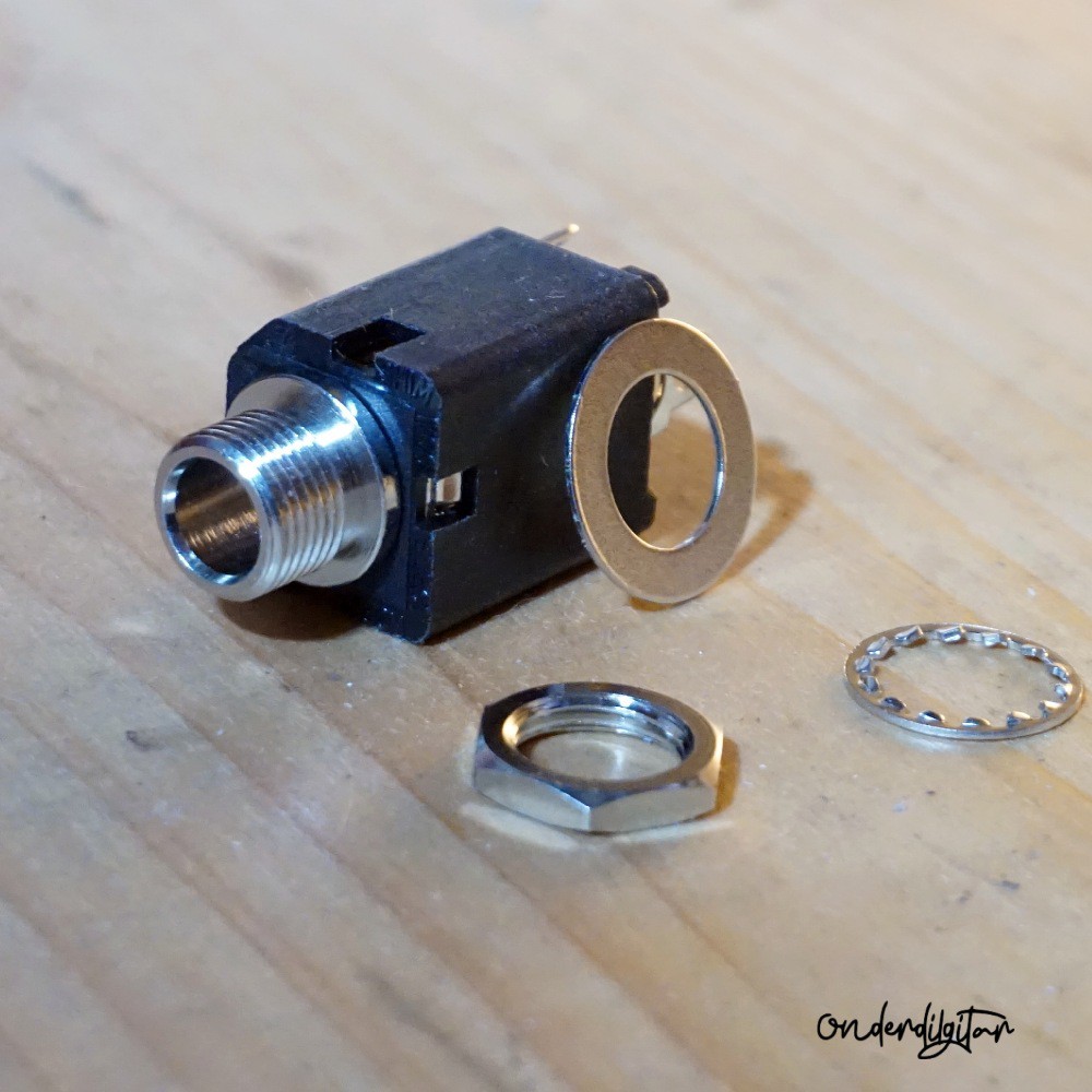 Jual Socket Box Jack Female Gitar Stereo model Box Closed | Shopee ...