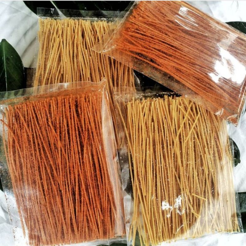 Jual Mie lidi//biting bitingan//jajanan jadul//jajanan sd//lidi si ...
