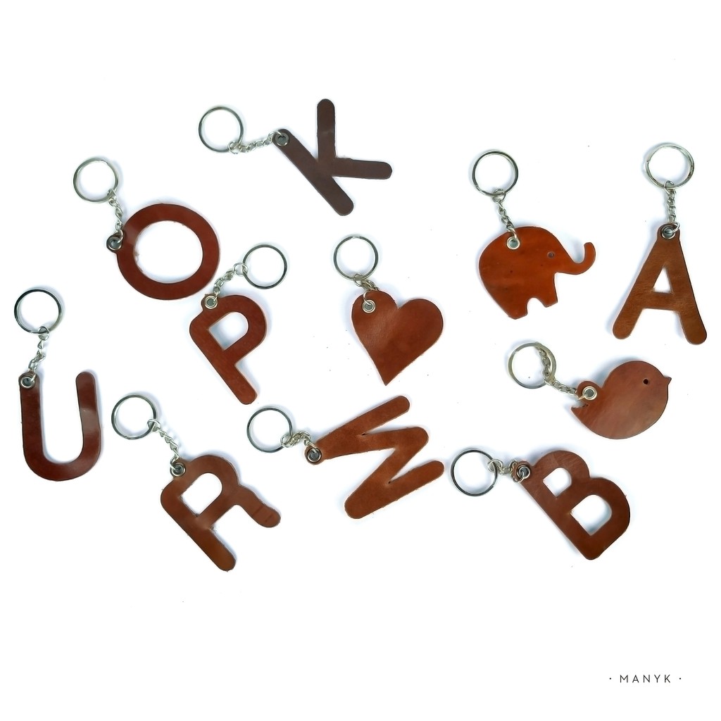Jual keychain gantungan kunci kulit alfabet | Shopee Indonesia