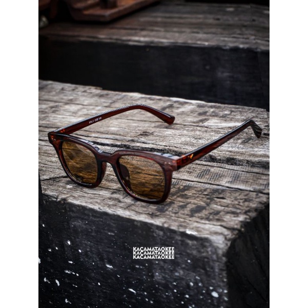 Jual kacamata frame coklat lensa coklat kaca | Shopee Indonesia