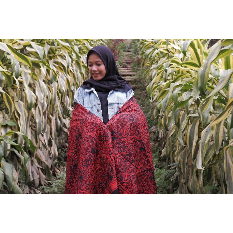 Jual kain batik cap motif peta nusantara warna merah hitam laseman ...