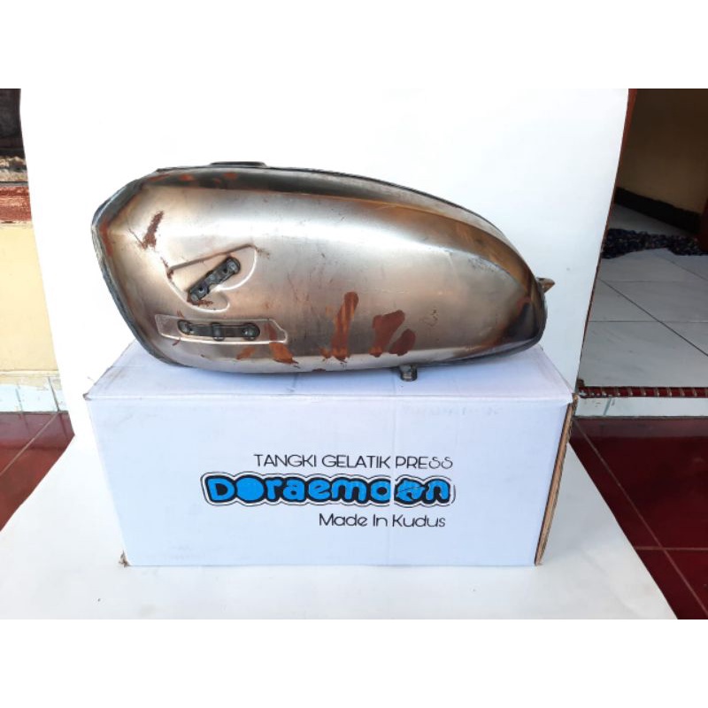 Jual Tangki Cb Doraemon Tangki bensin Honda cb 100 Cb glatik gelatik ...