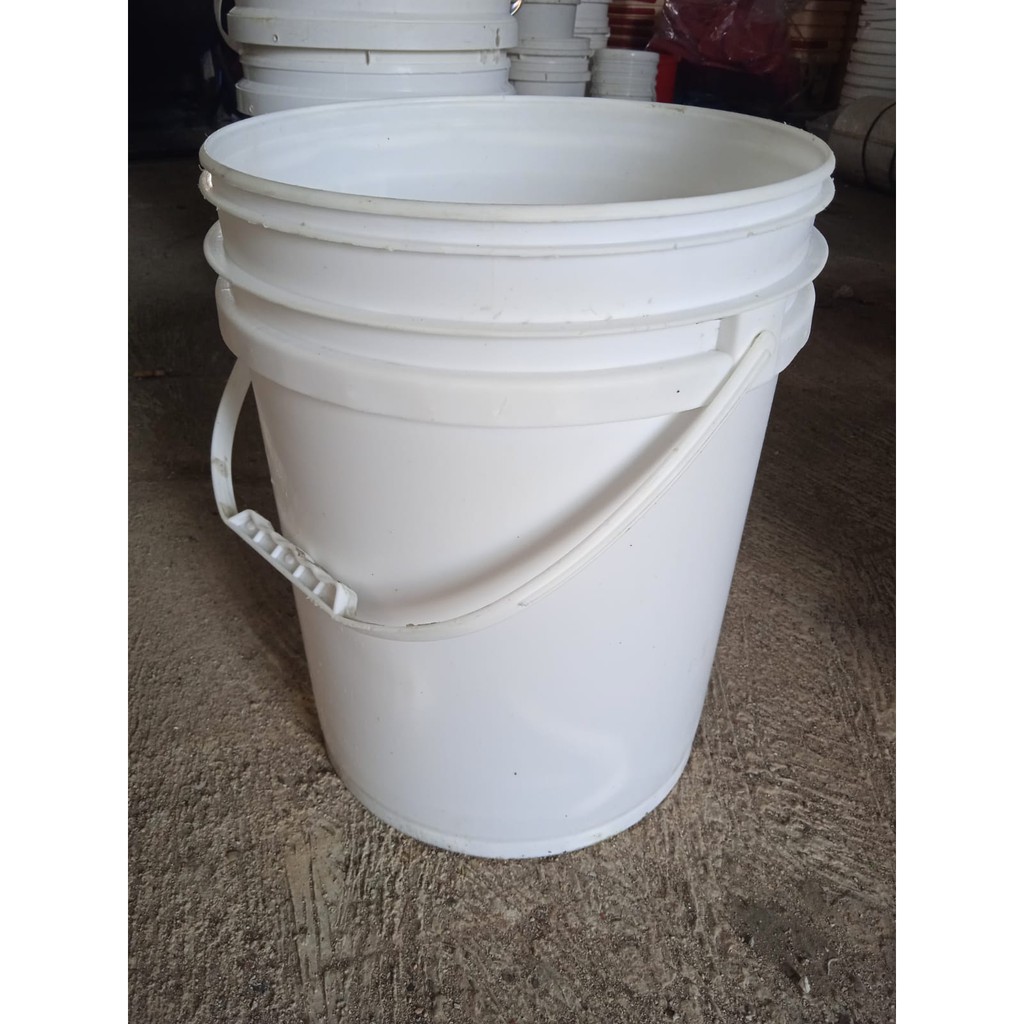 Jual PAIL PLASTIK 25KG EMBER BEKAS CAT 25KG TANPA TUTUP | Shopee Indonesia