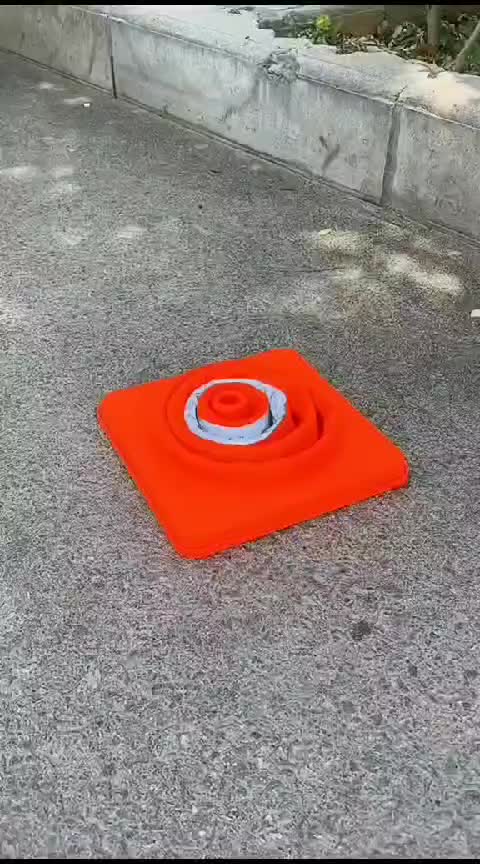 Jual Foldable Traffic Cone Emergency | Kerucut Segitiga Darurat Model Lipat | Shopee Indonesia