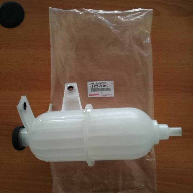 Jual Tabung Radiator Innova Fortuner Hikux Diesel | Shopee Indonesia