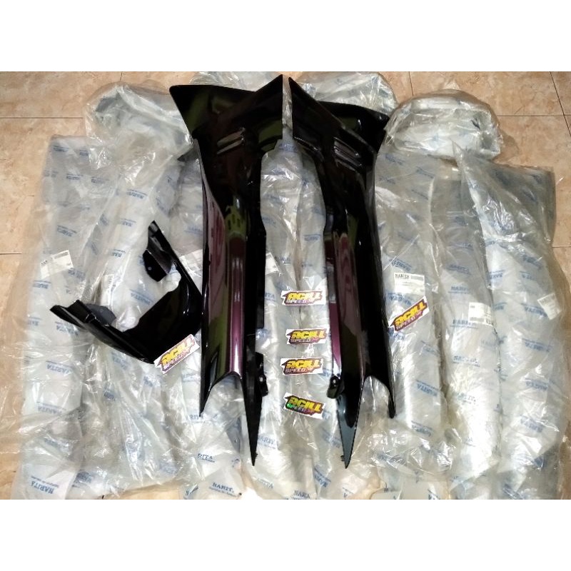 Jual cover body dan cover stop Scorpio z hitam polos | Shopee Indonesia