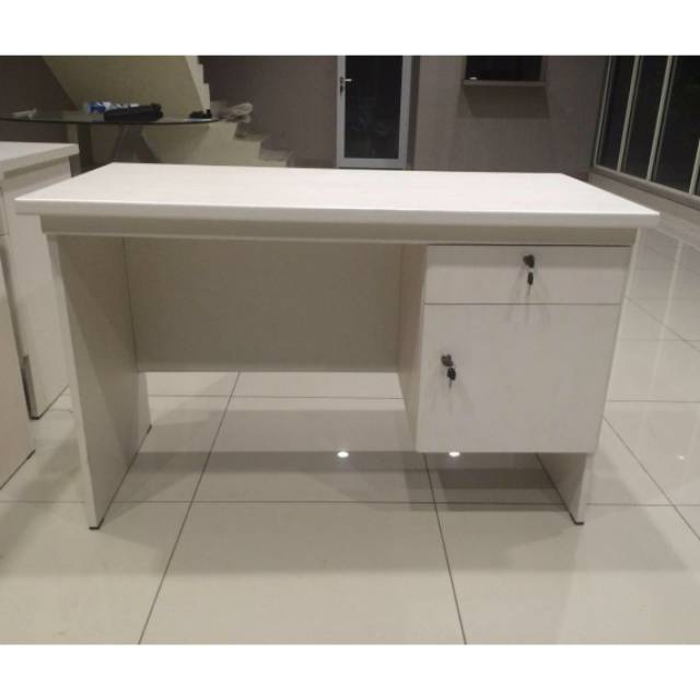 Jual Meja 1/2 biro full hpl | Shopee Indonesia