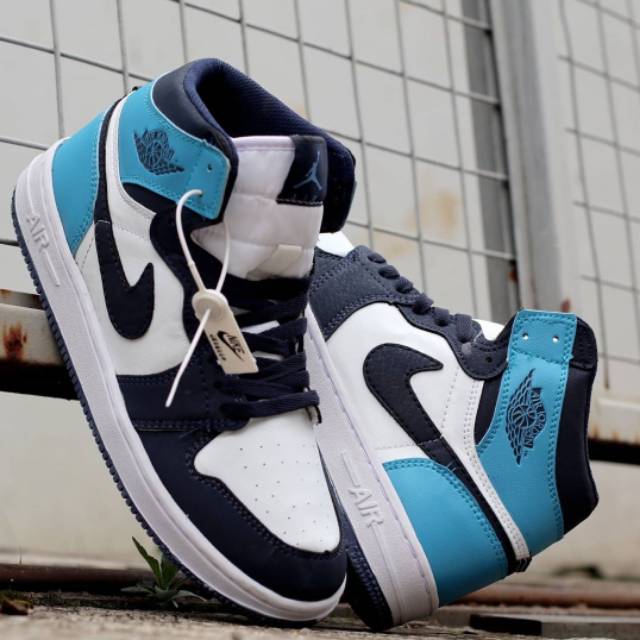 Jual Sepatu nike jordan hitam putih biru | Shopee Indonesia