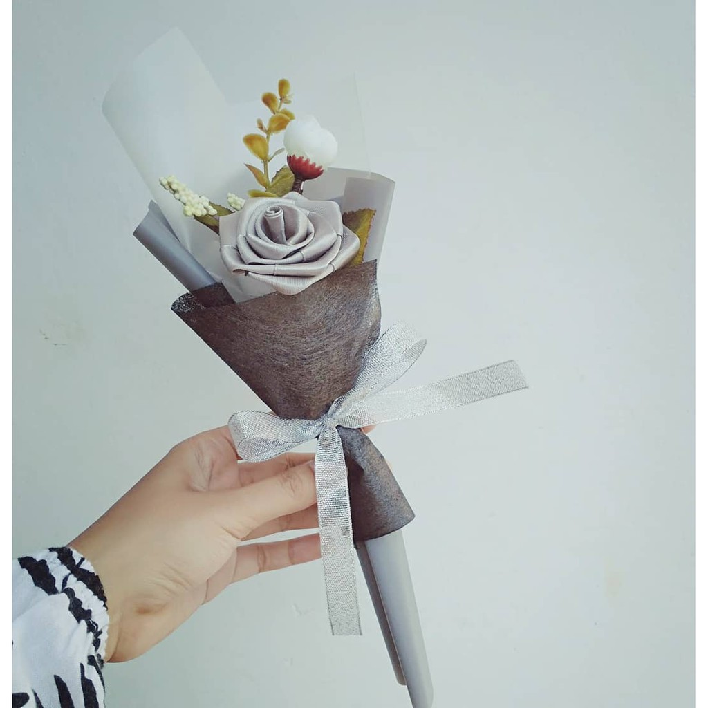 Jual SATIN ROSE single flower / buket mawar satin 1 tangkai | Shopee ...