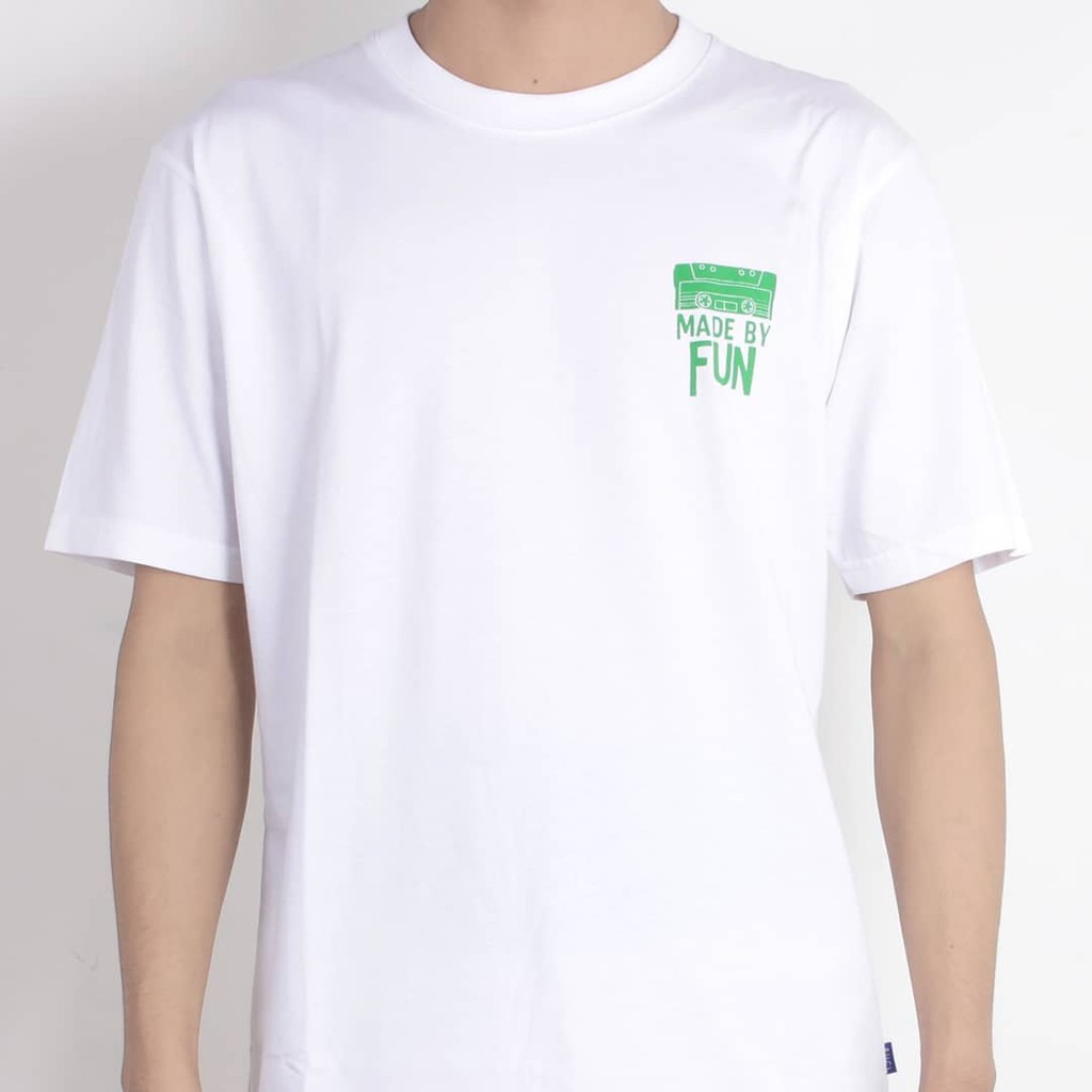 Jual T-shirt FUNBOY DISCTAPE WHITE - 50 | Shopee Indonesia