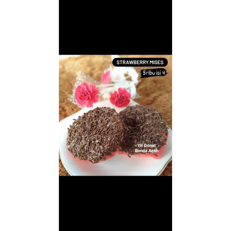 Jual Donat Strawberry Topping Mises | Shopee Indonesia