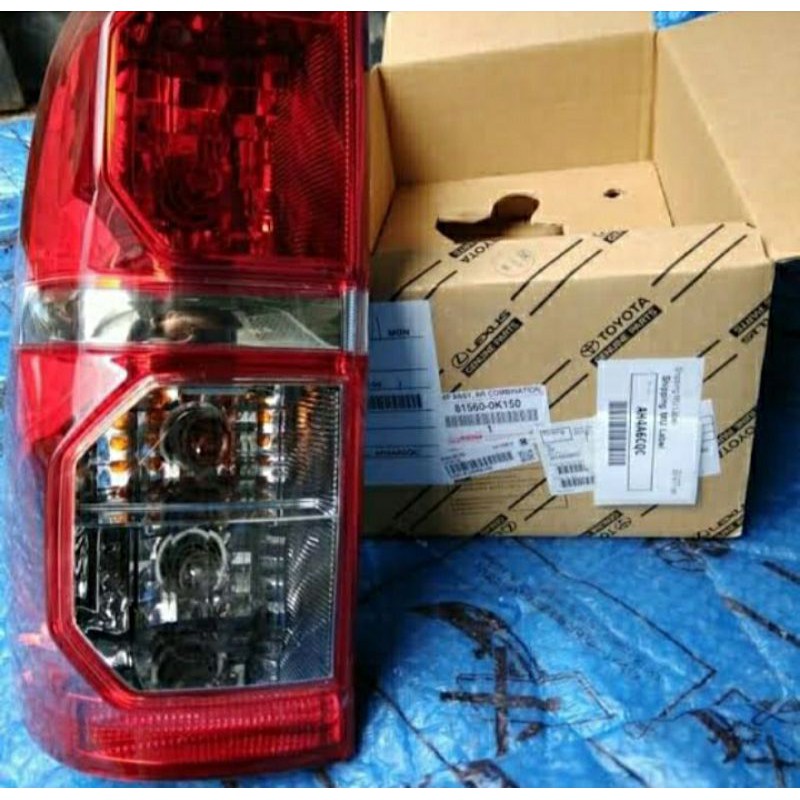 Jual lampu belakang stoplamp Hilux Original bagian kiri | Shopee Indonesia