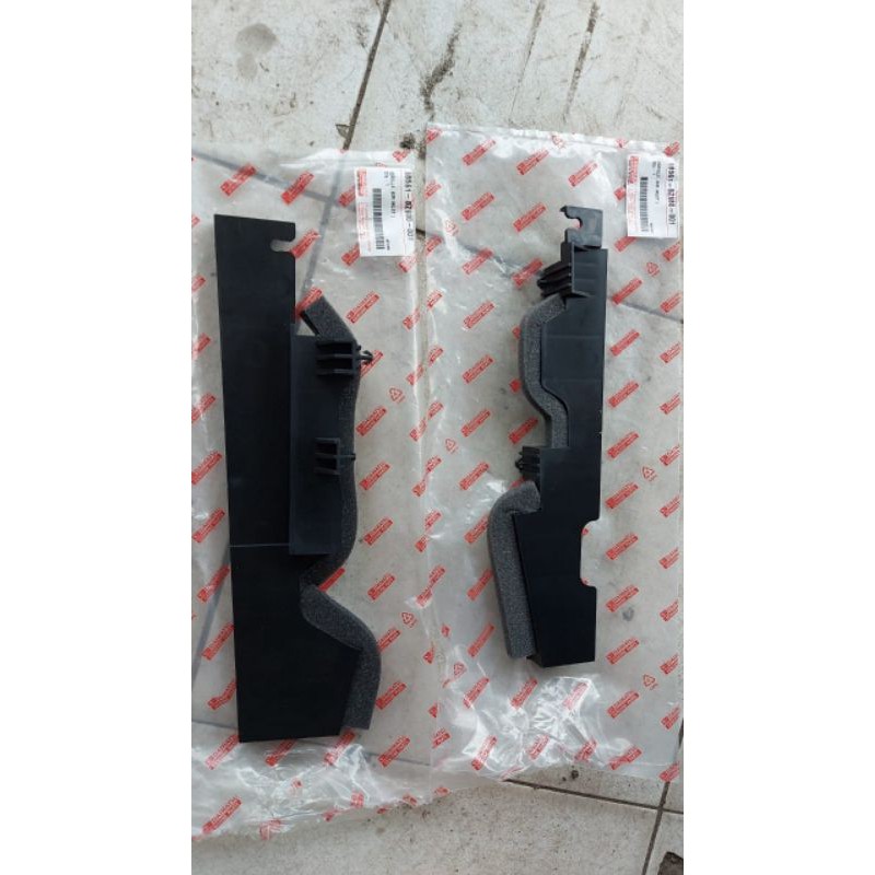 Jual plastik samping radiator calya-sigra ori 1buah | Shopee Indonesia