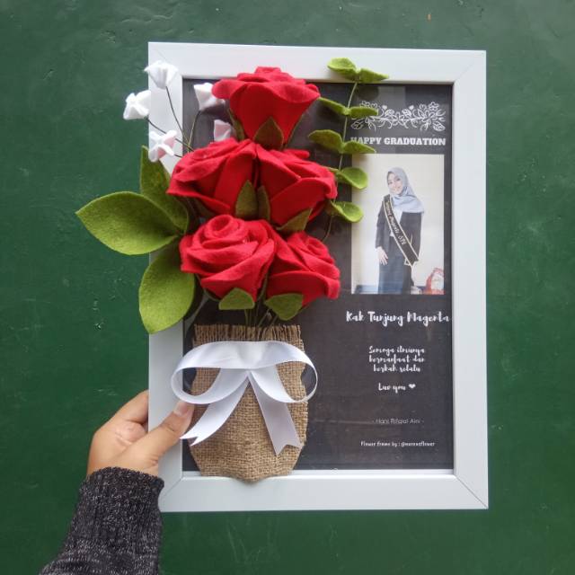 Jual Flower Frame (Bingkai Bunga) - kado/hadiah wisuda, sempro, nikah ...