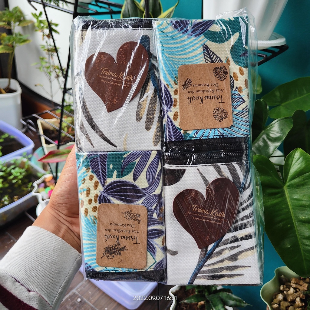 Jual 50 PCS SOUVENIR DOMPET KANVAS KECIL KEMASAN PLASTIK + KUT | Shopee ...