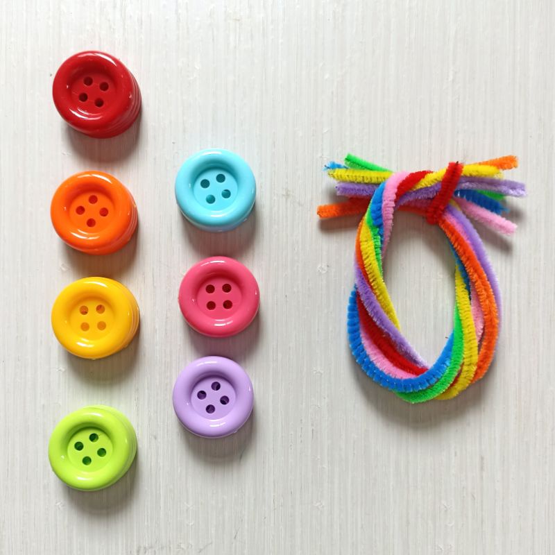 Jual Meronce Kancing Warna Jumbo dan kawat bulu warna /Mainan Sortasi ...