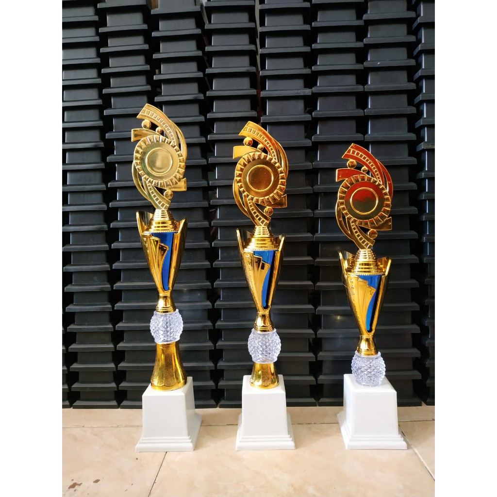 Jual Piala Juara 123 Trophy Kemerdekaan Special 17 Agustus Paskibra ...