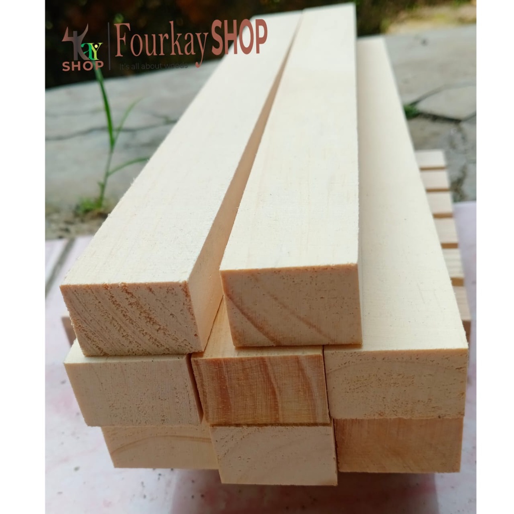 Jual Balok kayu pinus ukuran 2,1cmx2,8cm panjang 30cm | Shopee Indonesia
