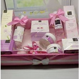 Jual SCARLETT PAKET HANTARAN PERNIKAHAN KADO ULANGTAHUN SESERAHAN ...