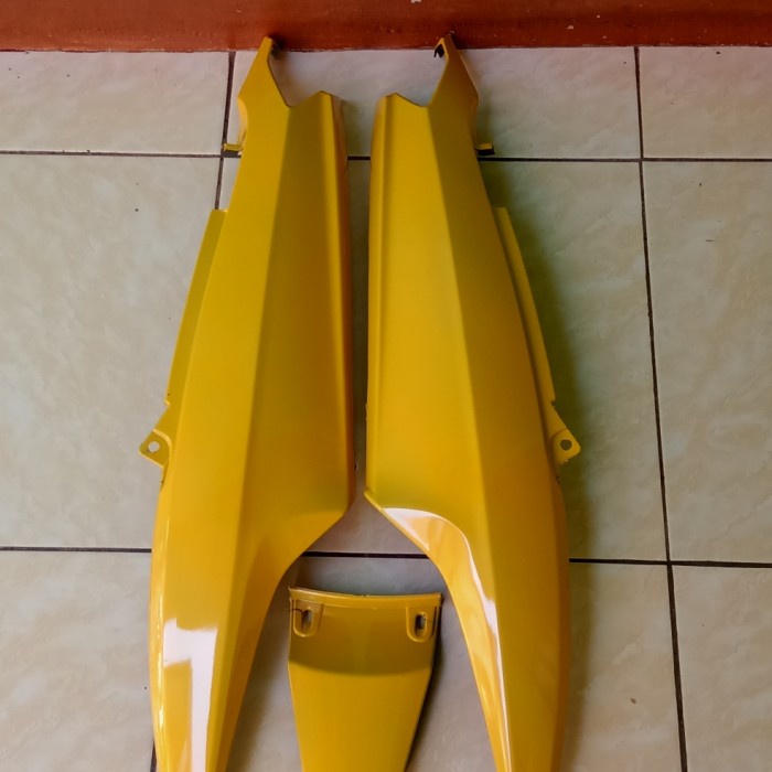 Jual Body belakang Yamaha Mio sporty lama kuning | Shopee Indonesia