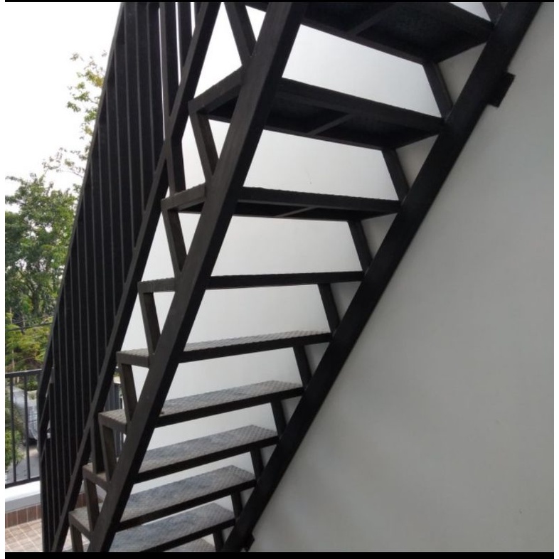 Jual tangga besi holow pinjakan plat bordes | Shopee Indonesia