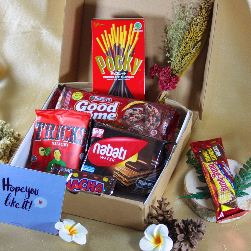 Jual Hampers Snack Box Kado Wisuda Ulang Tahun Cewek Cowok Gift Box ...