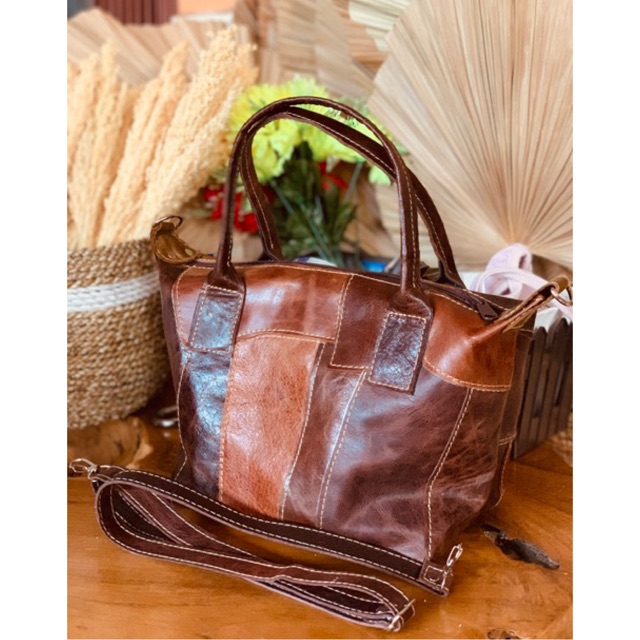 Jual Tas kulit perca lavender LC size 30x20 cm | Shopee Indonesia