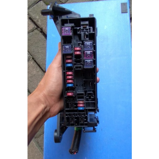 Jual FUSE BOX SEKRING AVANZA VVT-I ORIGINAL 2004-2011 | Shopee Indonesia
