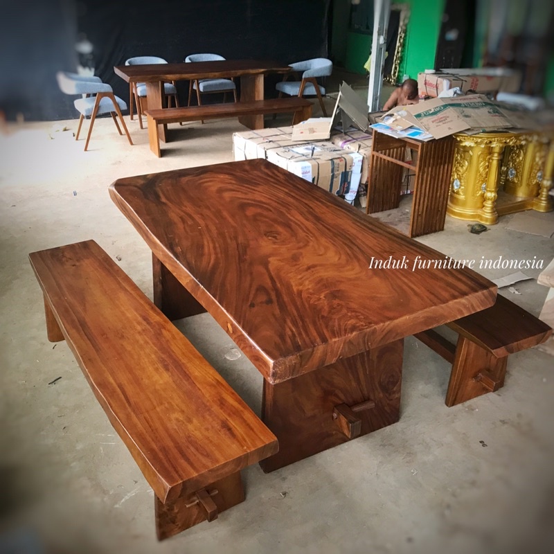Jual MEJA MAKAN TREMBESI KAYU SOLID. SET MEJA MAKAN SOLID TANPA ...