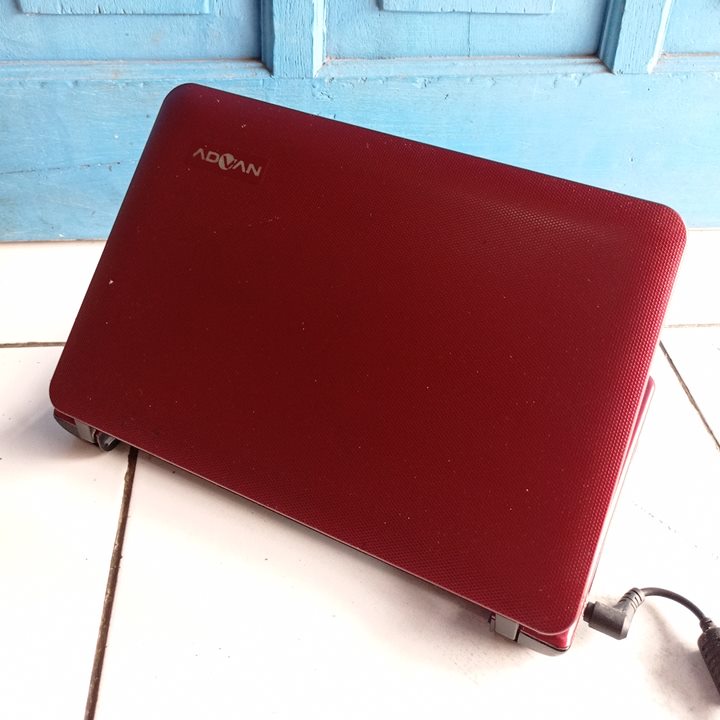 Jual Advan Vanbook Pin 46132 Merah RAM 2GB windows 7 Netbook Second 10 ...